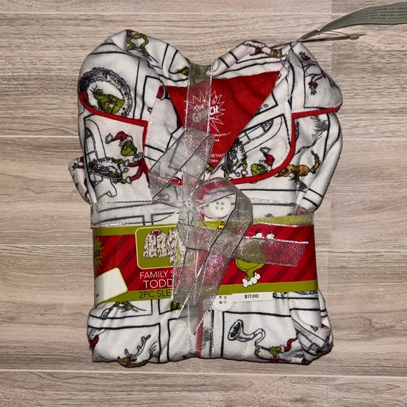 Dr. Seuss | Pajamas | New 2 Pc Grinch Sleep Set | Poshmark
